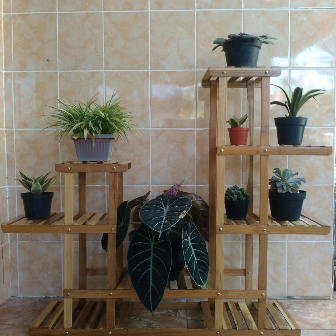 Rak Bunga Kayu Unik di Kota Salatiga, Jawa Tengah | Jualo.com