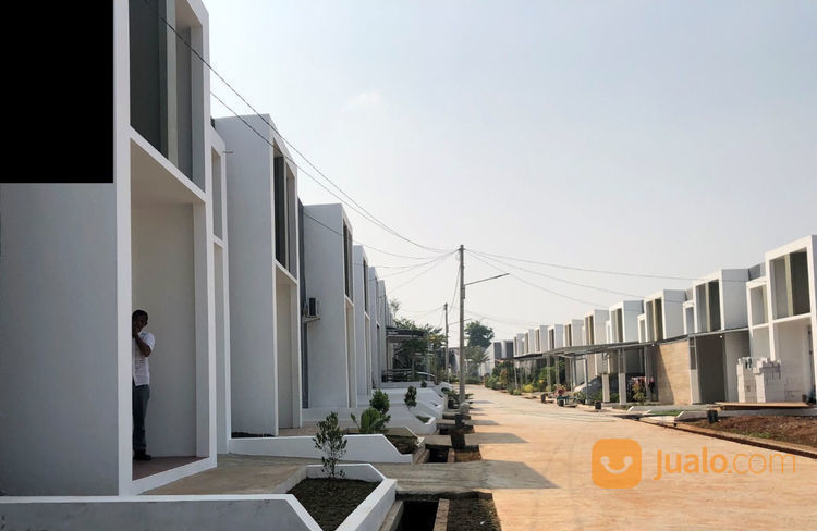Rumah Baru Siap Huni Dinding Bata Merah Pinggir Jalan Raya Kalisuren di ...
