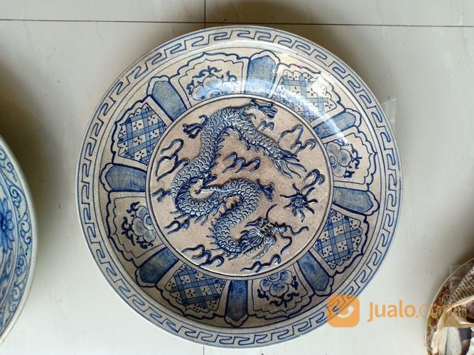 Piring Antik Bersejarah Kuno Keramik Cina di Kab. Bantul, Yogyakarta ...