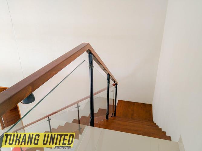 Railing Kaca Tempered Kombinasi Kayu Harga Murah Di Bali di Kab ...