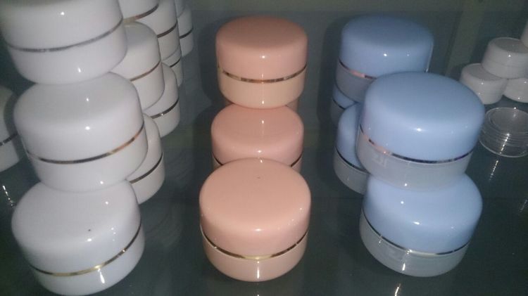 Kotak Kosmetik Aksesoris Pot Lulur Krim Bulat Plastik di Kota Surabaya ...