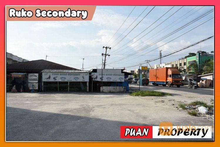 Ruko 3 Lantai Jl . Garuda Sakti Km 2 Dekat Dengan Kampus Uin di Kota ...