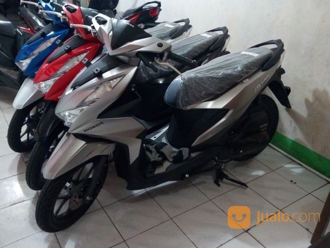 Honda Beat Deluxe { Promo Credit ) di Kota Jakarta Selatan, DKI Jakarta ...