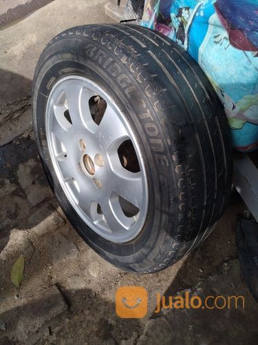 Velg+Ban Mobil R15 di Kota Tangerang, Banten | Jualo.com