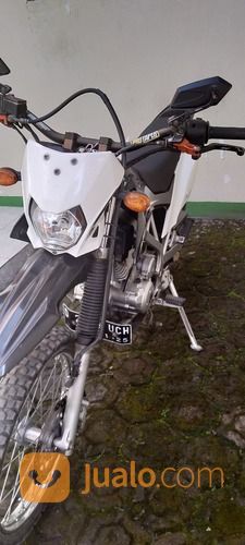 Klx 150 Warna Hitam Putih di Kab. Bandung Barat, Jawa Barat | Jualo.com