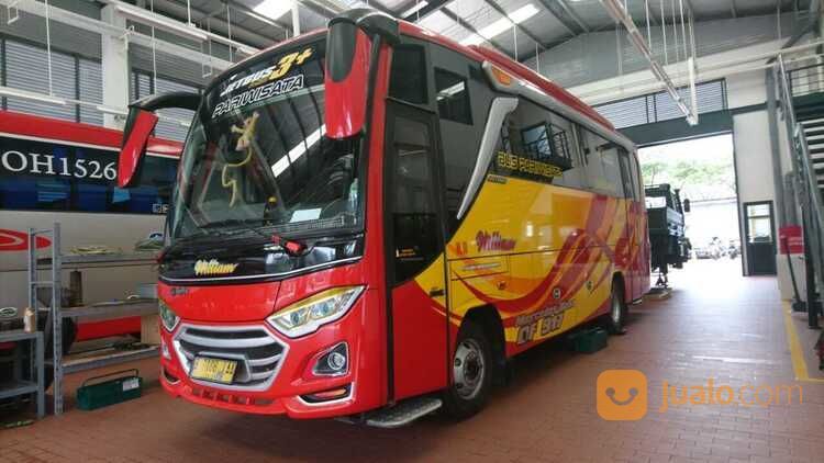 Medium Bus Mercedes-Benz OF 917 Short AC Seat 33 di Kota Tangerang ...