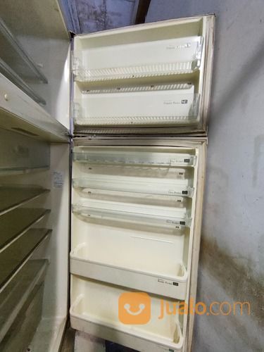 Kulkas Sharp Dua Pintu Besar W-Reverse No Frost di Kota Jakarta Barat ...