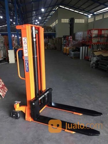 HAND STACKER PALLET MANUAL CAP 1-2 TON PROMO DAN BERGARANSI RESMI di ...
