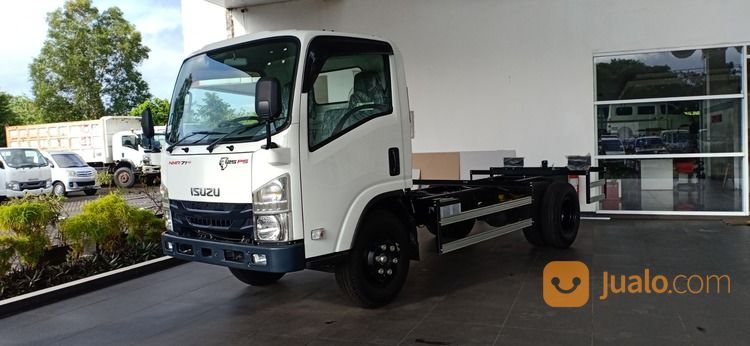 Isuzu Elf Giga NMR 71T HD di Kab. Ogan Komering Ulu Selatan, Sumatera ...