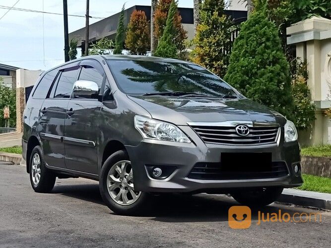 TOYOTA KIJANG INNOVA E AT GREY 2013 di Kota Pontianak, Kalimantan Barat ...