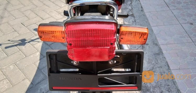 Honda Win 1984 Warna Merah di Kab. Lamongan, Jawa Timur | Jualo.com