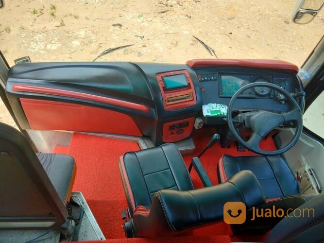 Bus Hino RK8 2014 Karoseri ADIPUTRO di Kota Bekasi, Jawa Barat | Jualo.com