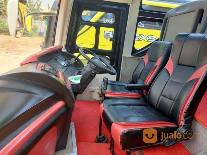 Bus Hino RK8 2014 Karoseri ADIPUTRO di Kota Bekasi, Jawa Barat | Jualo.com