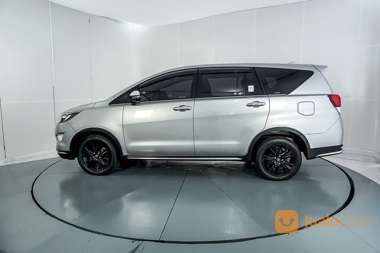 Toyota Innova 2.4 Venturer AT 2019 Silver di Kota Jakarta Selatan, DKI ...