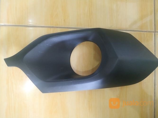 Cover Lampu Bumper Depan Mitsubishi Pjero Tahun 2018 Sebelah Kiri di ...