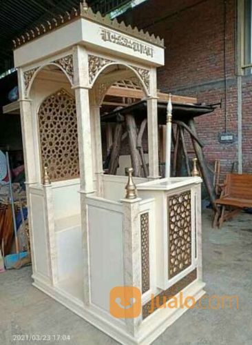 Mimbar Masjid Minimalis Warna Putih Gold di Kota Pontianak, Kalimantan ...