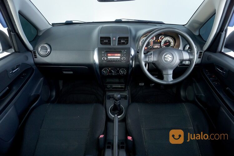 Suzuki X-Over SX4 4x2 MT 2011 Abu-Abu di Kota Jakarta Selatan, DKI ...