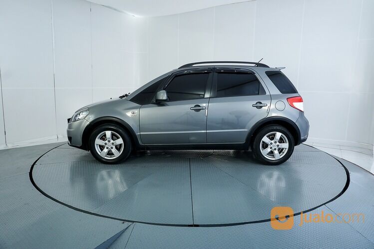Suzuki X-Over SX4 4x2 MT 2011 Abu-Abu di Kota Jakarta Selatan, DKI ...