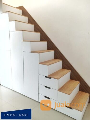 Tangga Kayu Minimalis By Empat Kaki di Kota Surabaya, Jawa Timur ...