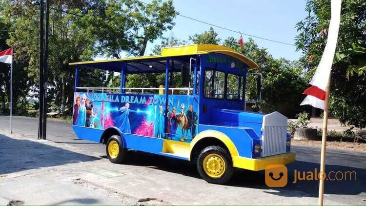Kereta Wisata Kereta Mini Anak di Kota Singkawang, Kalimantan Barat ...