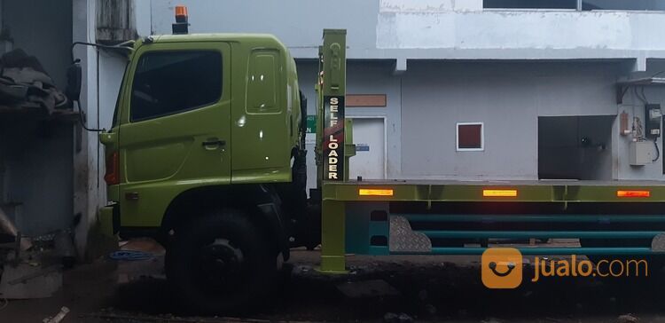 HINO SELF LOADER 2013 di Kota Bekasi, Jawa Barat | Jualo.com