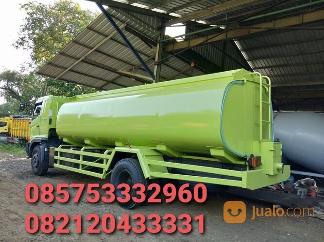 TRUK TANGKI CPO 10 TON TANGKI MINYAK SAWIT 10 TON KAROSERI TANGKI di ...