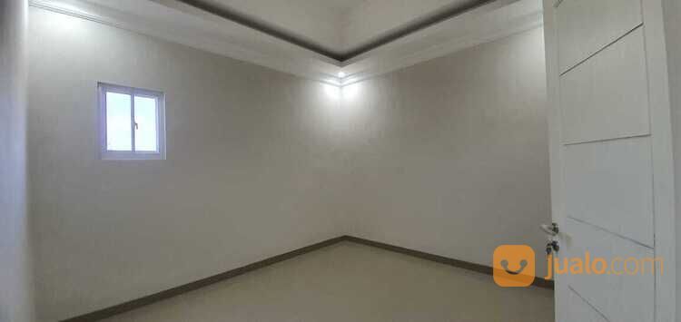 New Town House 3 Lantai Lokasi Bagus Row Jalan Lebar di Kota Surabaya ...