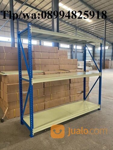 Rak Gudang Pakaian dan Rak Pentimpanan Koper Beban 500 Kg.level Skala ...