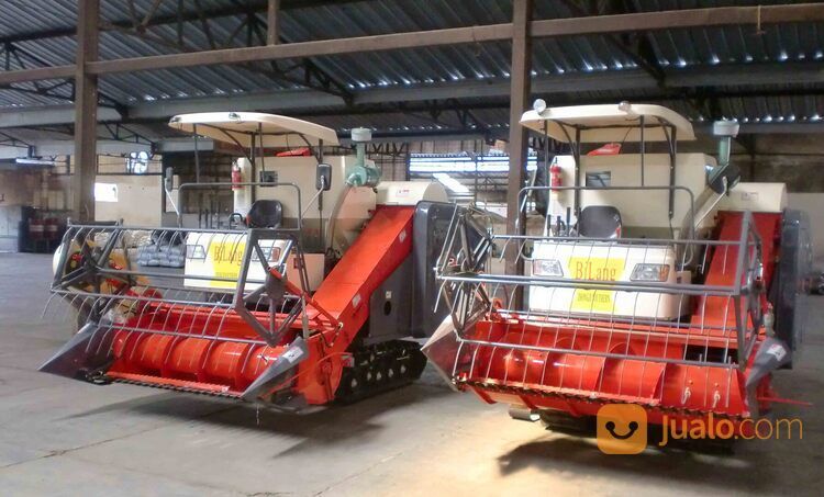 mesin pemanen padi modern bilang combine harvester di Kab. Lampung ...