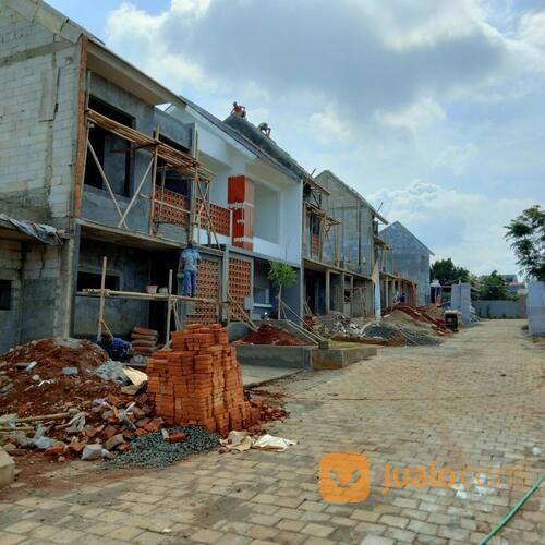 Rumah minimalis 2 lantai di Depok dekat Stasiun Pocin dan akses UI di ...