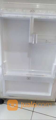 Kulkas second 2 pintu merk Polytron di Kota Depok, Jawa Barat | Jualo.com