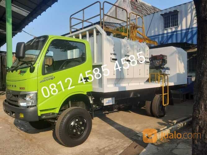 Truk Lube Service Mobile Oil Truk Tanker Truk Service Mobile di Kab ...