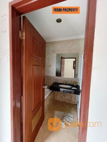 Rumah Minimalis 2 Lantai Siap Huni Raffles Hills Cibubur di Kota ...