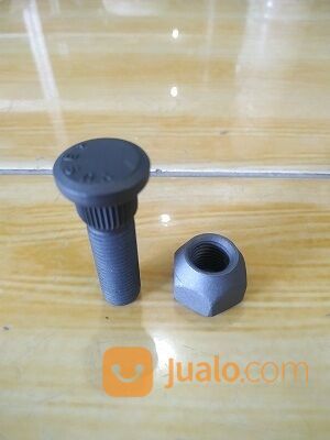 Baut roda Toyota Kijang Grand di Kota Bandar Lampung, Lampung | Jualo.com