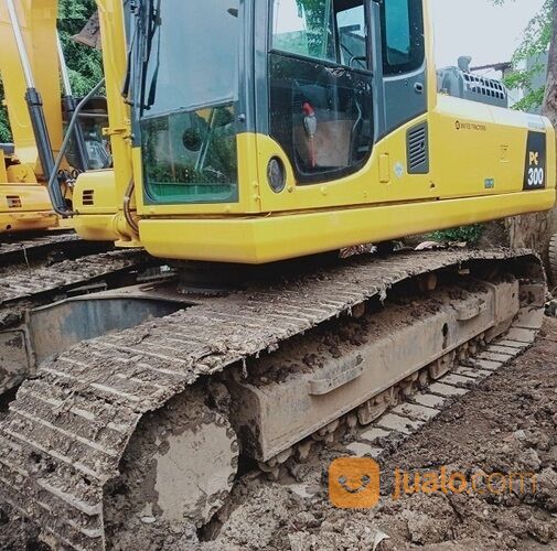 Excavator Komatsu PC300-8M0 Tahun 2014 di Kota Jakarta Timur, DKI ...