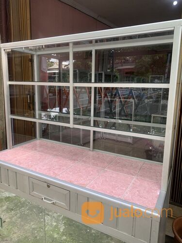 Etalase / Gerobak Alumunium Bekas Dagang Makanan Padang / Uduk di Kota ...