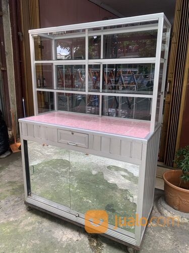 Etalase / Gerobak Alumunium Bekas Dagang Makanan Padang / Uduk di Kota ...