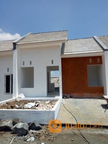 hunian asri design modern area dau lokasi strategis di Kab. Malang ...