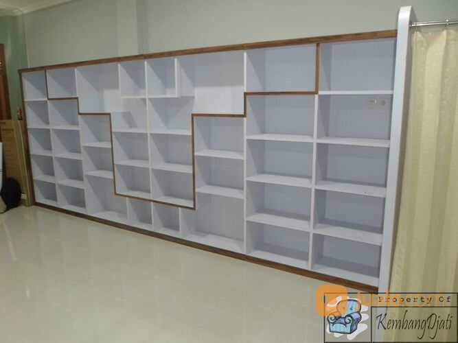 Rak Terbuka Untuk Display Pakaian Lipat + Furniture Semarang di Kota ...