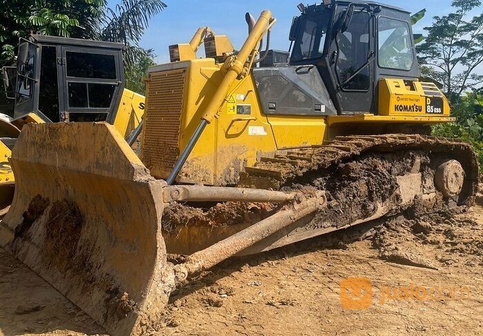 Komatsu Bulldozer D85ESS-2 di Kota Jakarta Timur, DKI Jakarta | Jualo.com