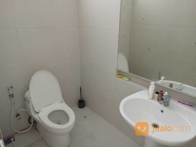 ROW JALAN SUPER LEBAR Rumah Hook 2 Lantai Longbeach Pakuwon City ...