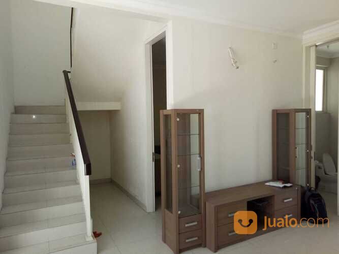 ROW JALAN SUPER LEBAR Rumah Hook 2 Lantai Longbeach Pakuwon City ...