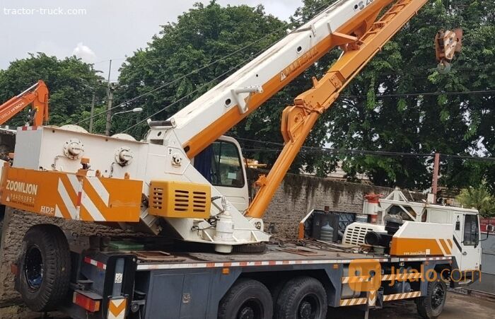 Mobile Crane Zoomlion QY55V Kapasitas 55 Ton tahun 2015 di Kota Jakarta ...