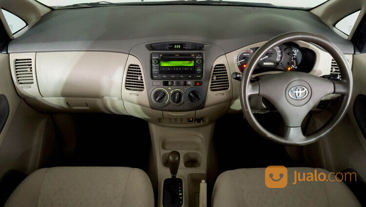 Toyota Innova 2.0 G AT 2011 Silver di Kota Bekasi, Jawa Barat | Jualo.com
