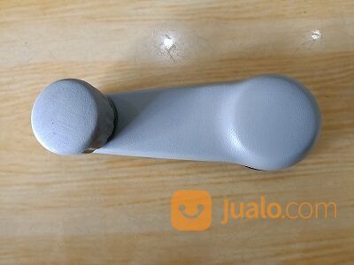 Putaran untuk naik turun kaca Nissan Datsun Go Panca di Kota Bandar ...