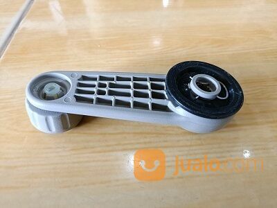 Putaran untuk naik turun kaca Nissan Datsun Go Panca di Kota Bandar ...