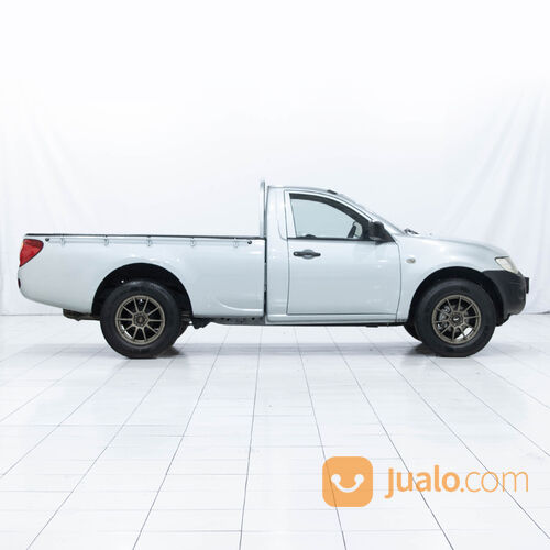 MITSUBISHI STRADA TRITON (STERLING SILVER) TYPE GLX SINGLE CABIN 2.5 M ...
