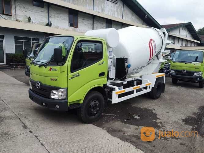 Truk Hino Dutro 136 HDX - Mixer Kapasitas 3m3 (Kondisi Baru) Euro 4 di ...
