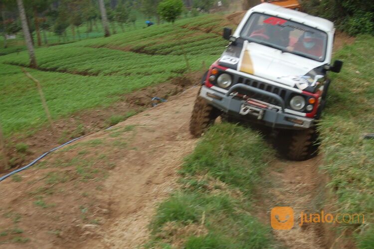 Paket Tour Jeep Offroad Coban Talun Batu di Kota Malang, Jawa Timur ...