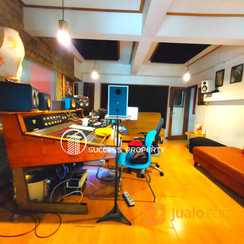 Rumah/ Studio 3 Lantai di Radio Dalam, Kebayoran Baru di Kota Jakarta ...